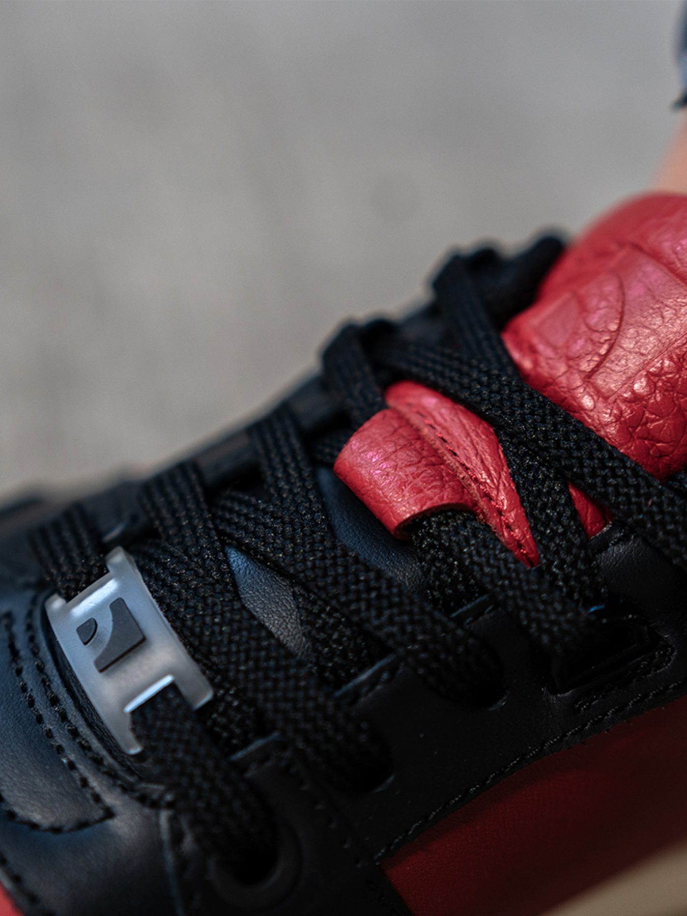 Barefoot Sneakers Barebarics Wave - Black & Red | Be Lenka