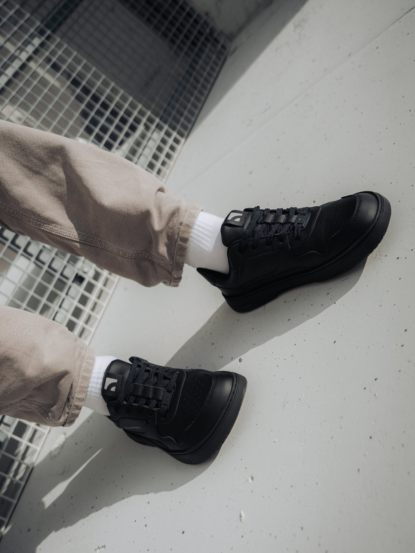 Barefoot Sneakers Barebarics Zing - All Black | Be Lenka